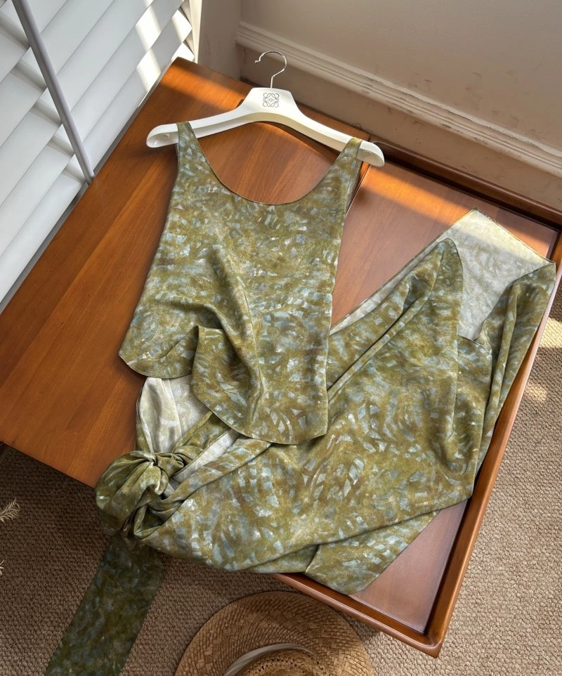 Bargain Unclassified Brand Dress