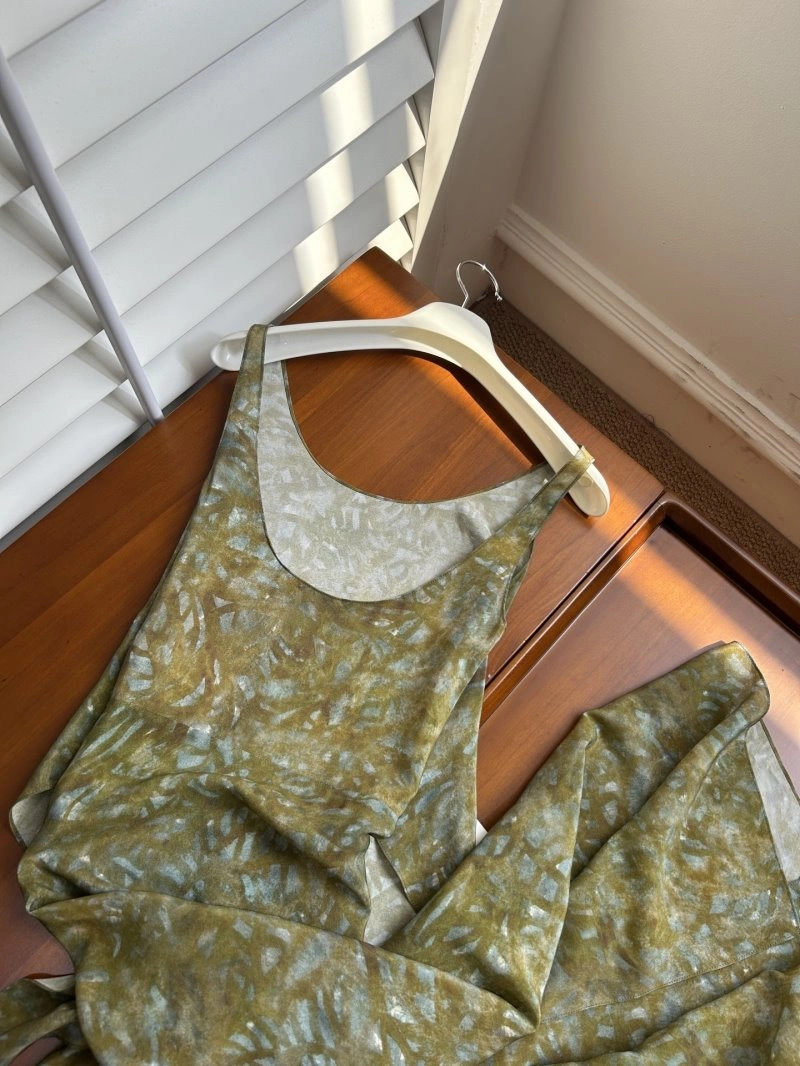 Bargain Unclassified Brand Dress