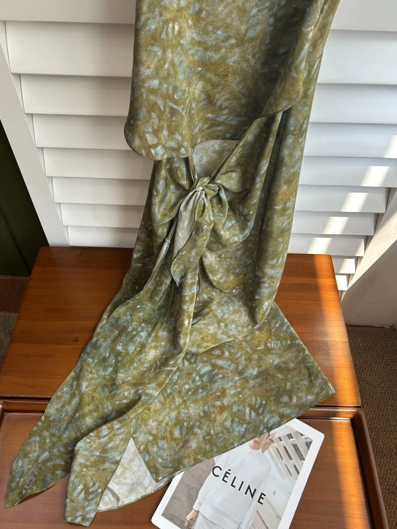 Bargain Unclassified Brand Dress