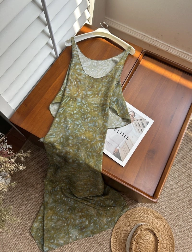 Bargain Unclassified Brand Dress