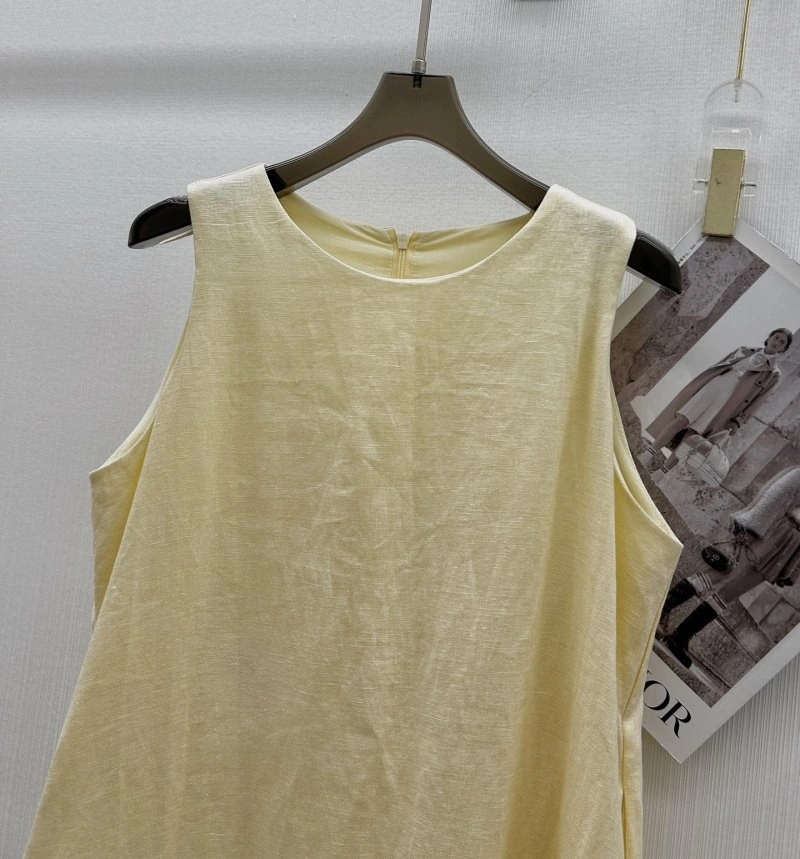 Genuine Unclassified Brand Dress