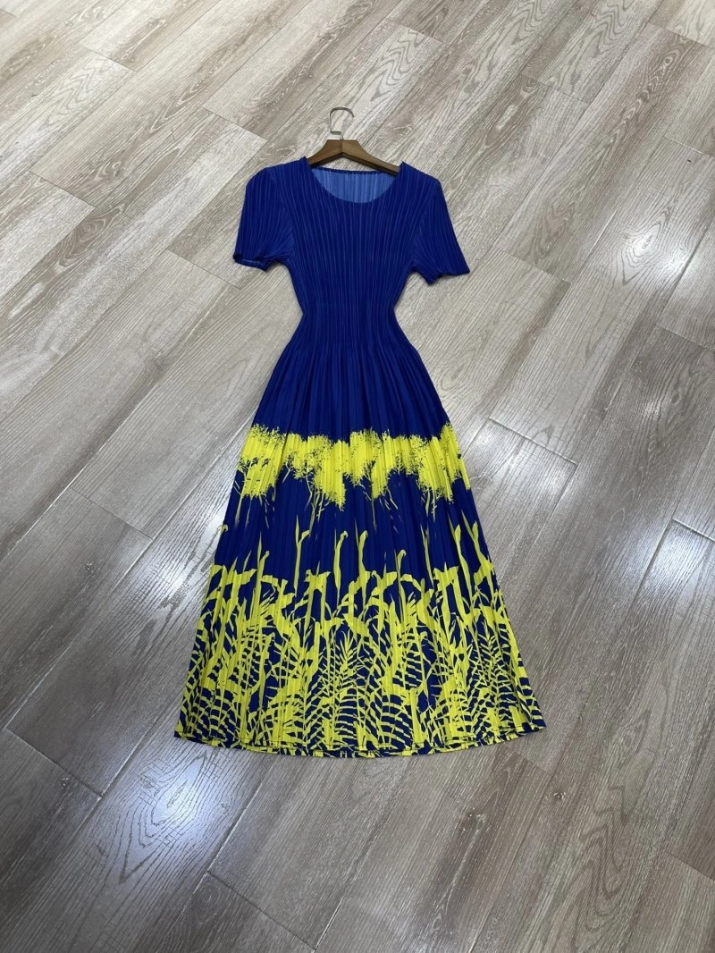 Unclassified Brand Dress