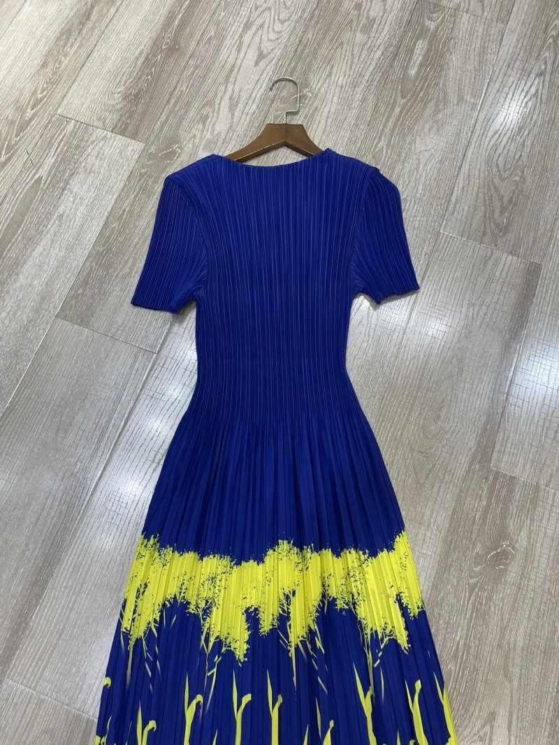 Affordable Unclassified Brand Dress