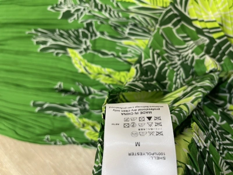 Low-cost Unclassified Brand Dress
