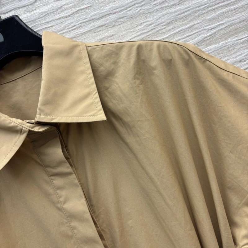 Accurate model Unclassified Brand Dress