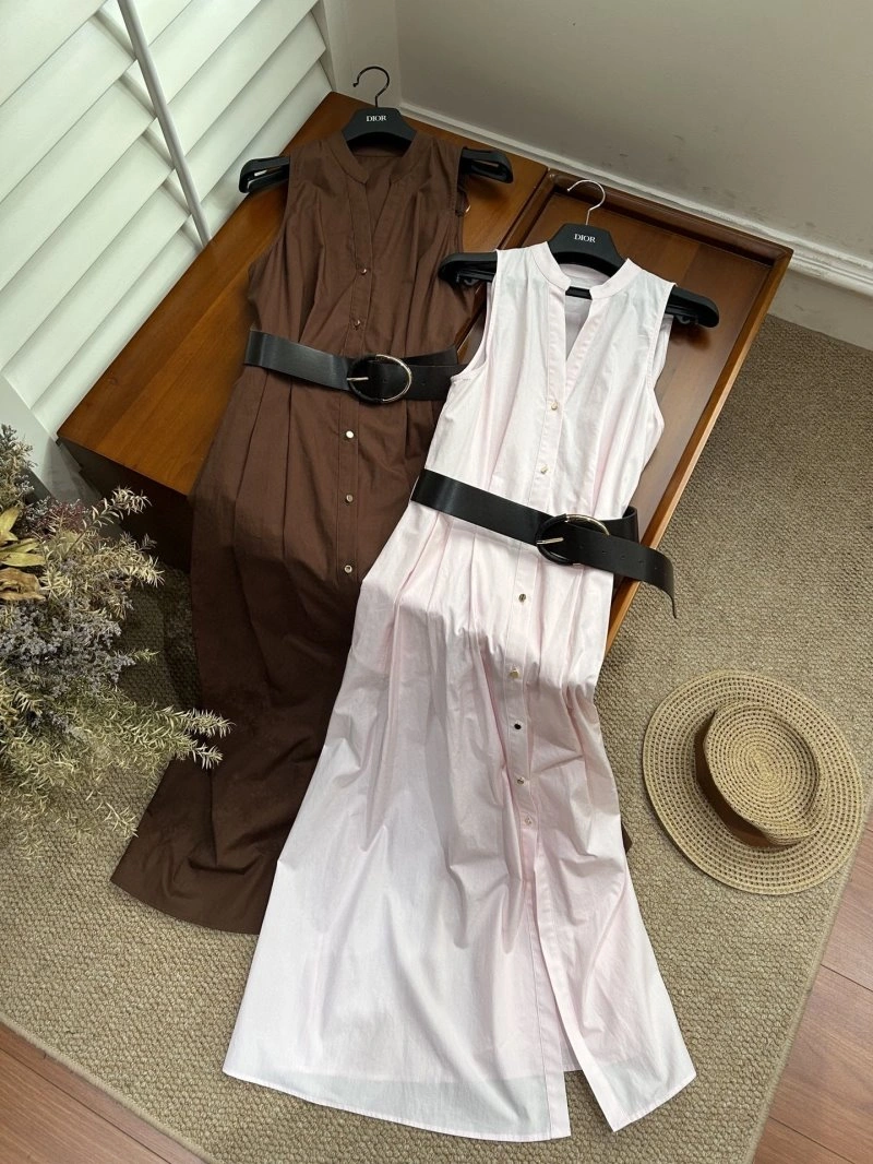 Brand-authenticated Unclassified Brand Dress