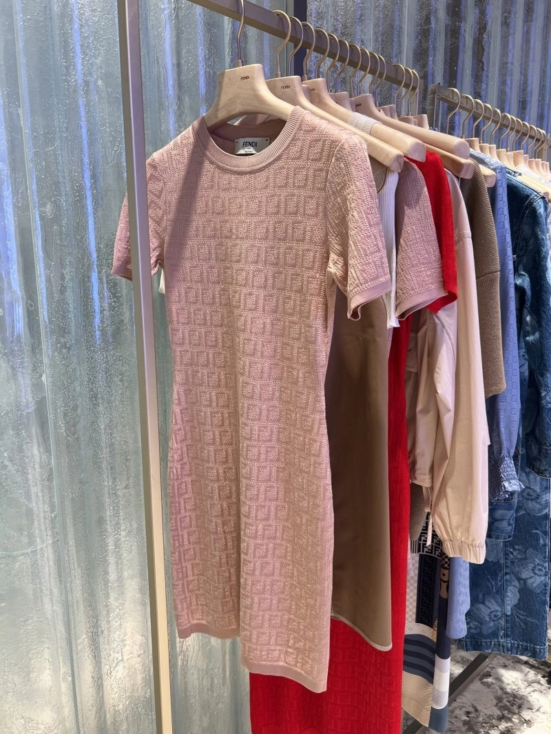 Bargain Unclassified Brand Dress