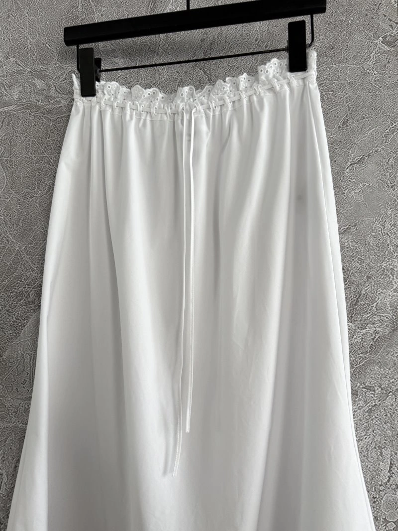 Low-cost Unclassified Brand Dress