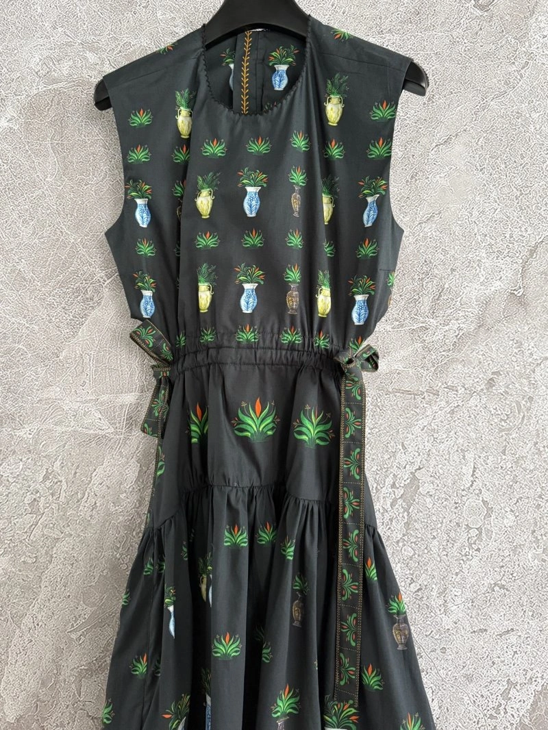 Brand-authenticated Unclassified Brand Dress