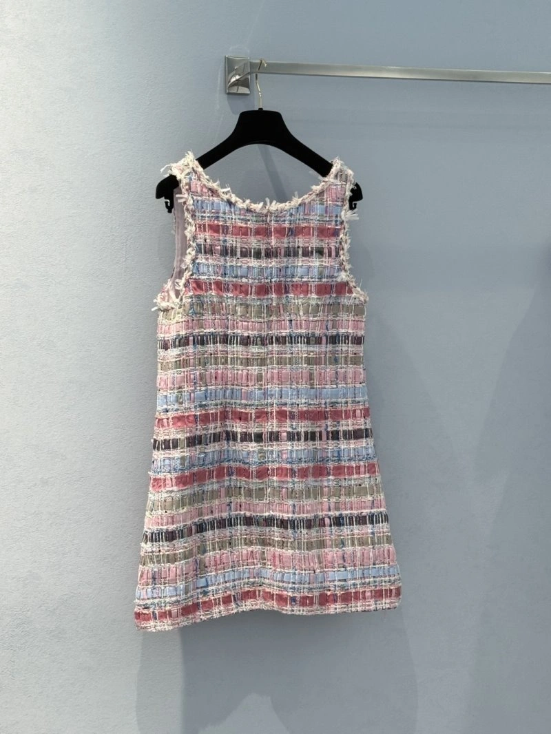 Accurate model Unclassified Brand Dress