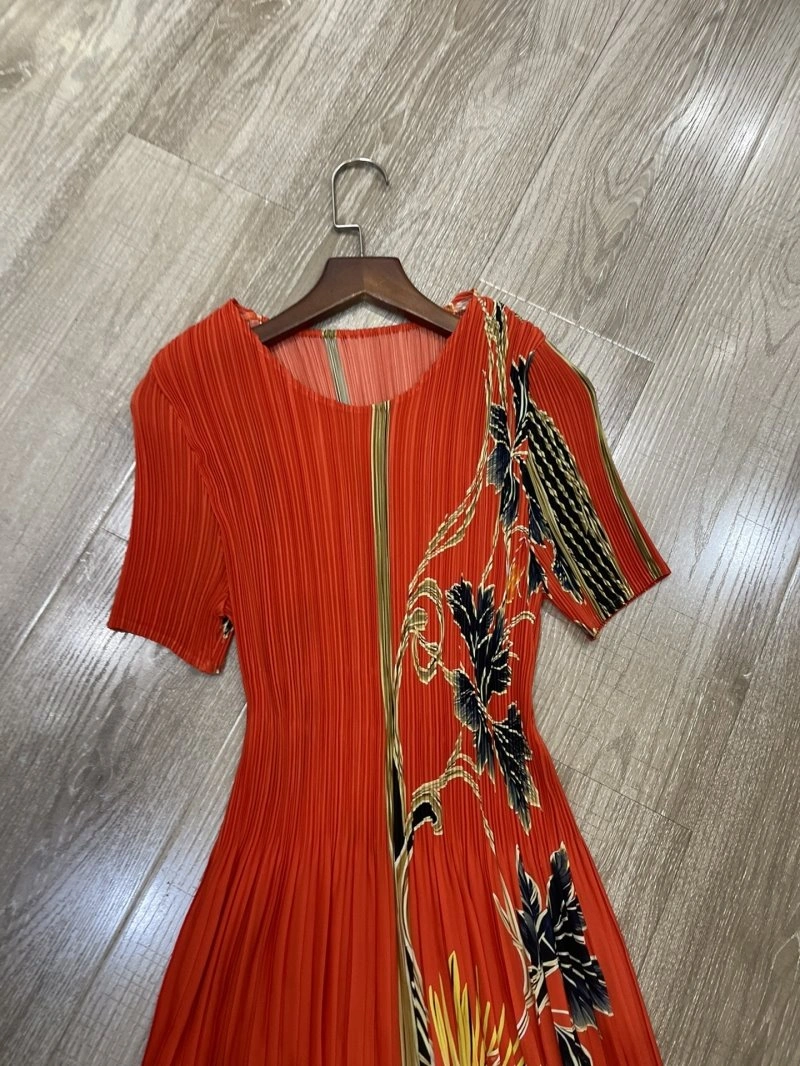 Precise copy Unclassified Brand Dress