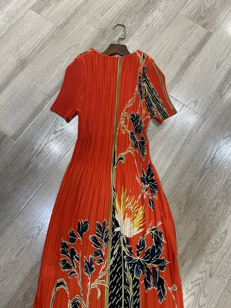 Precise copy Unclassified Brand Dress