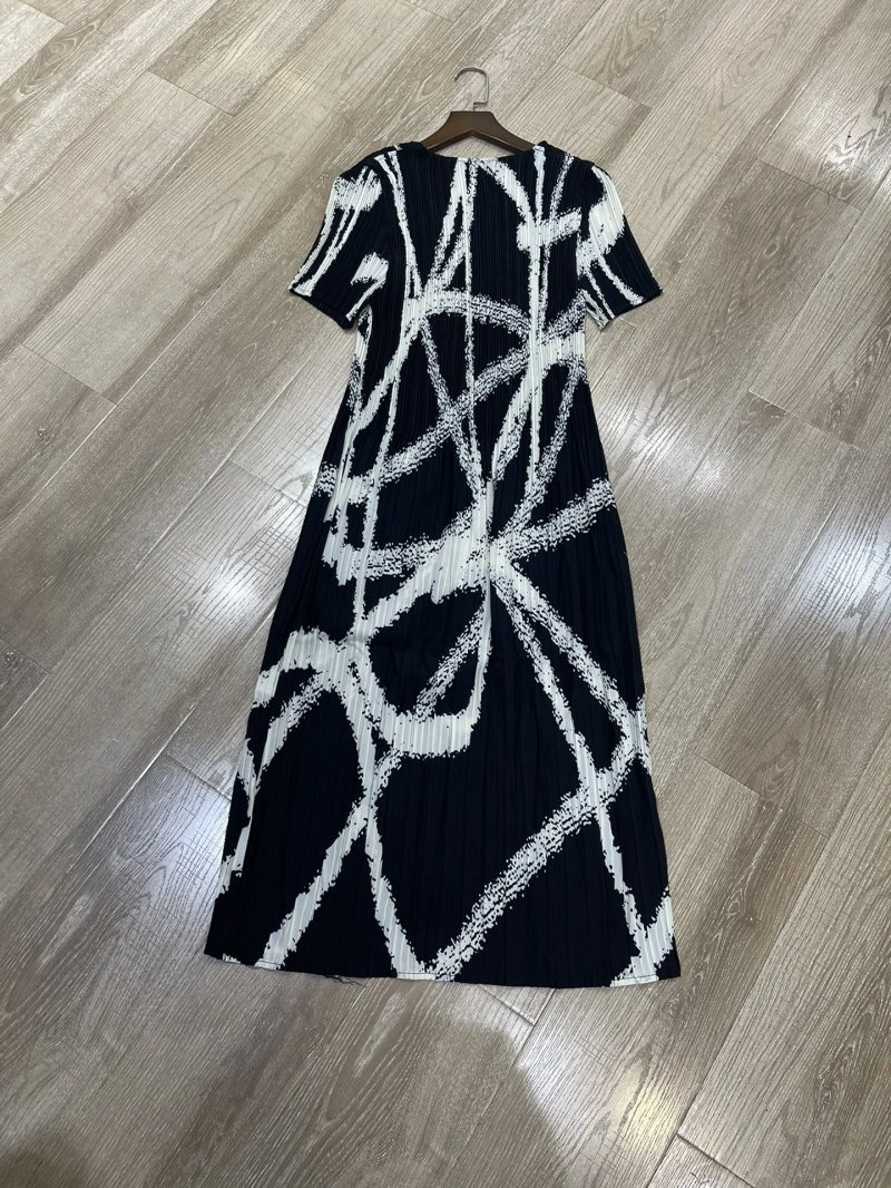 Exact replica Unclassified Brand Dress