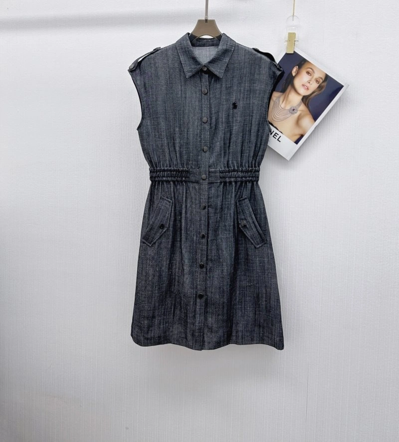 Unclassified Brand Dress