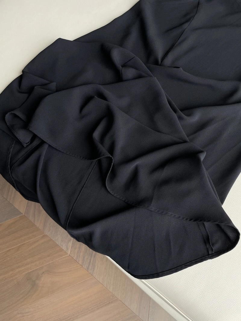 Indistinguishable Unclassified Brand Dress