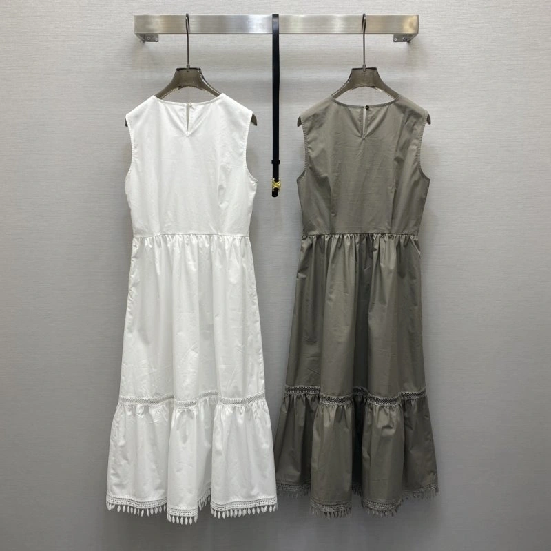 Accurate model Unclassified Brand Dress