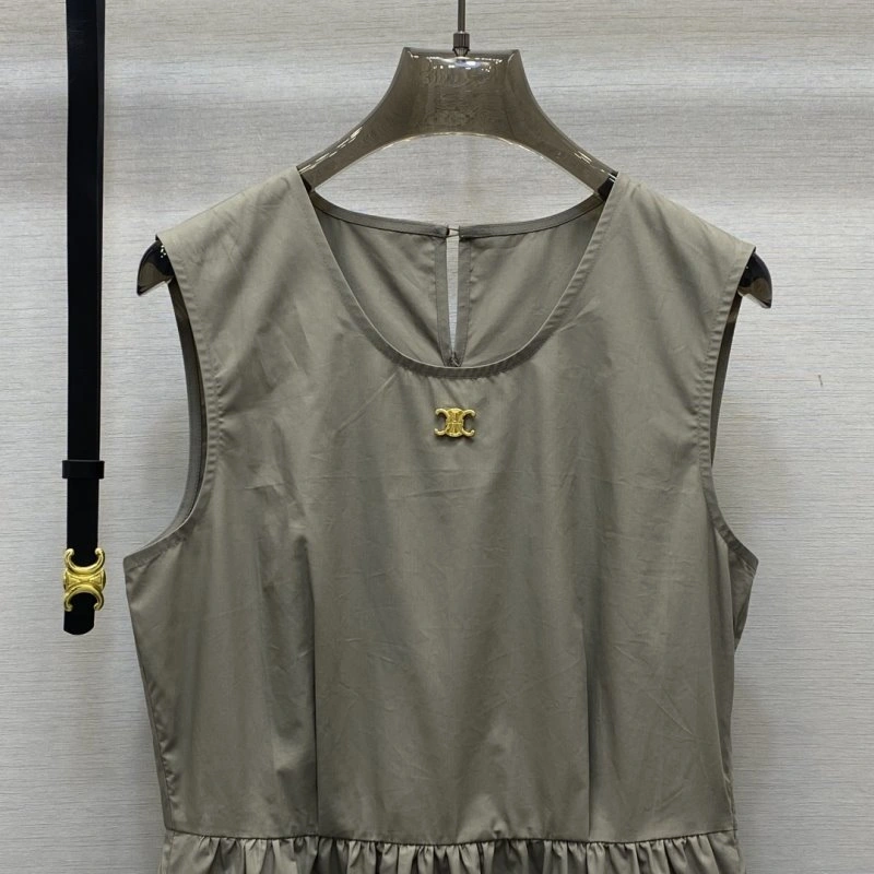Accurate model Unclassified Brand Dress