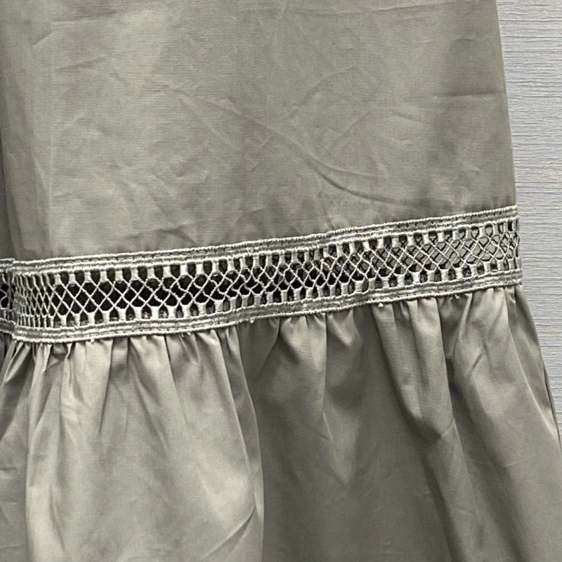 Accurate model Unclassified Brand Dress