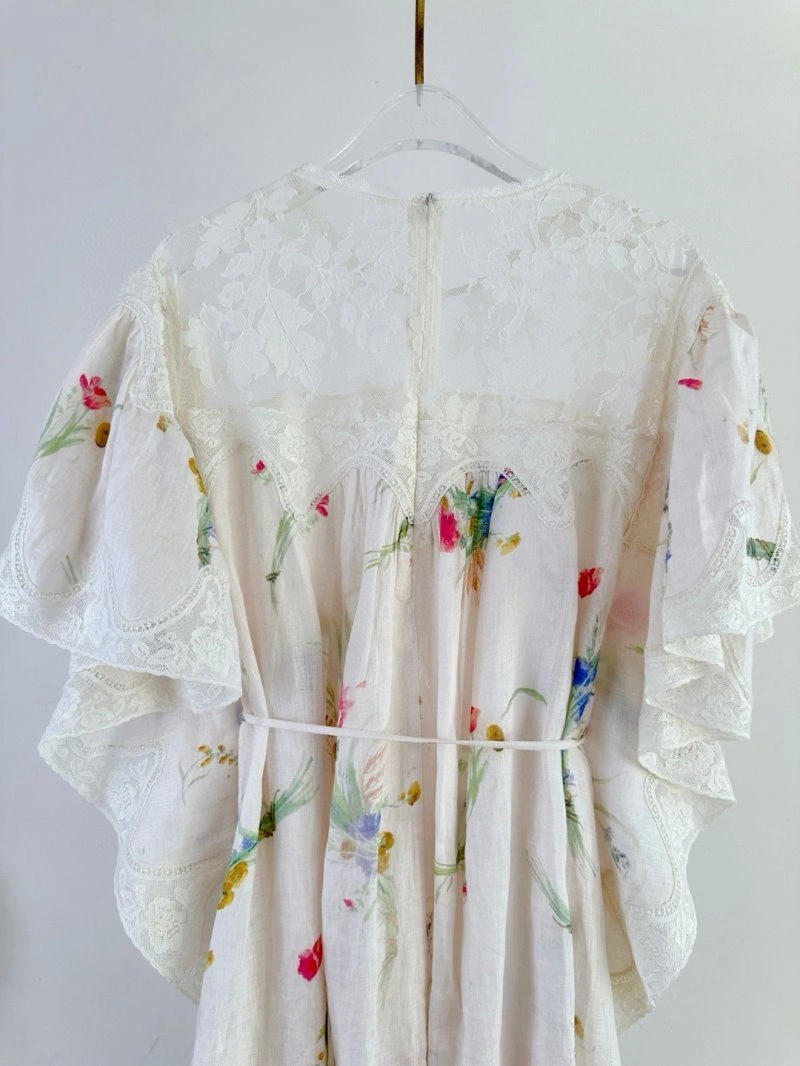 Accurate model Unclassified Brand Dress