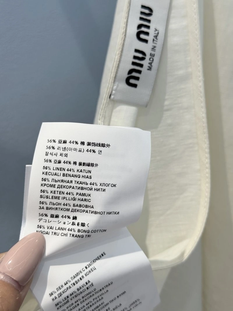 Value-priced Unclassified Brand Dress