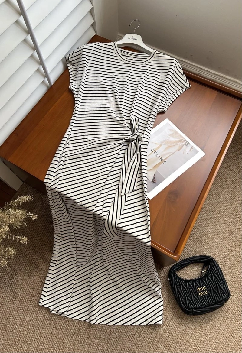 Unclassified Brand Dress