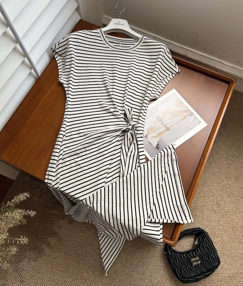 Discounted Unclassified Brand Dress
