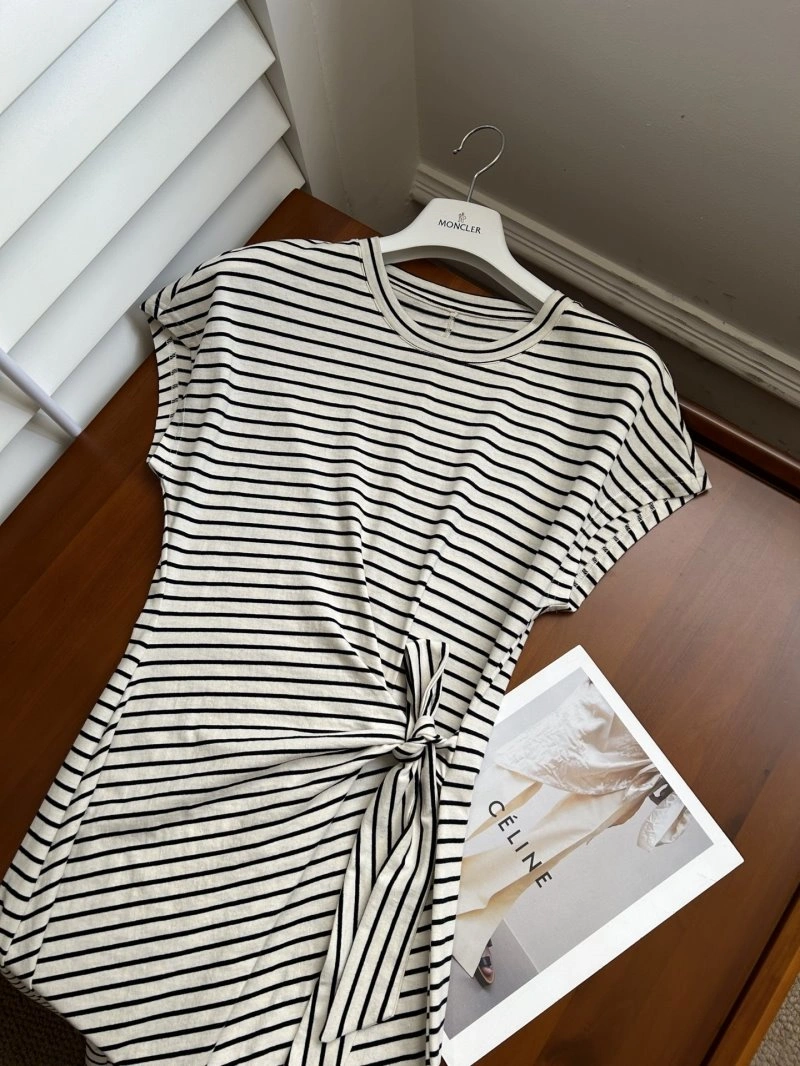 Discounted Unclassified Brand Dress