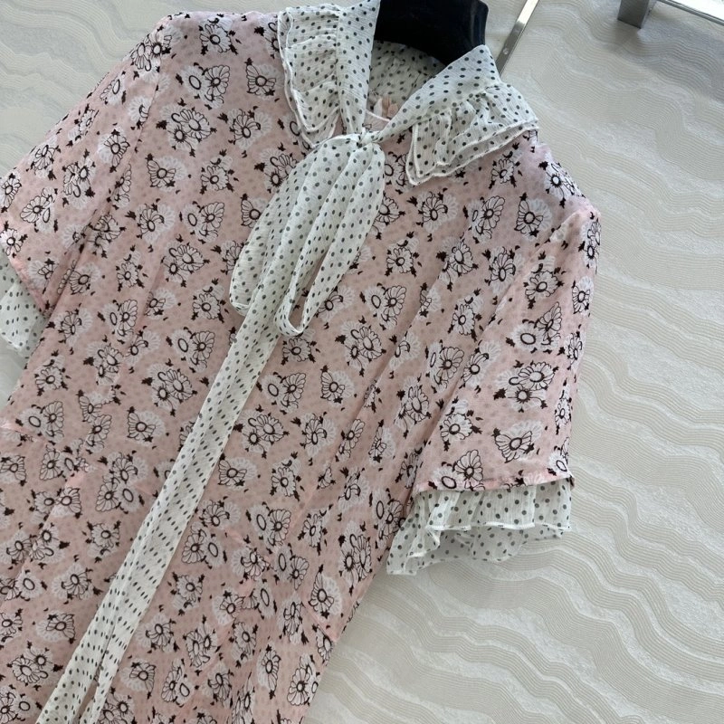 Accurate model Unclassified Brand Dress