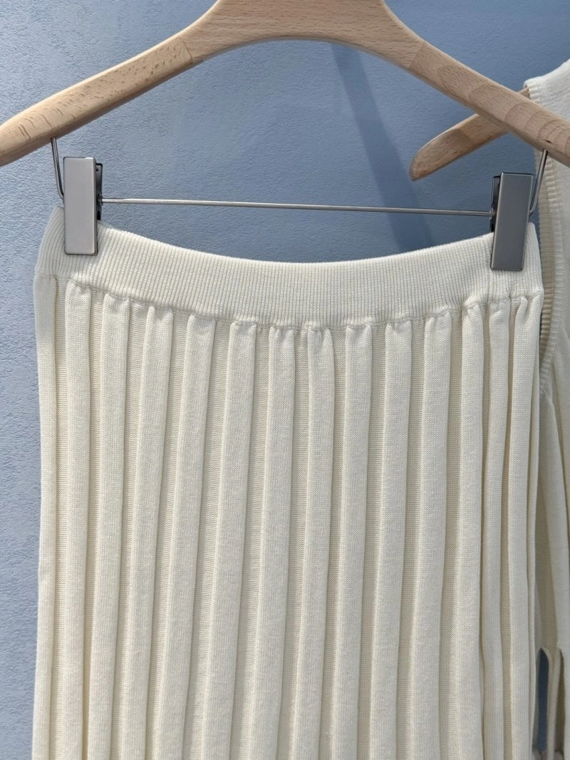 Value-priced Unclassified Brand Dress