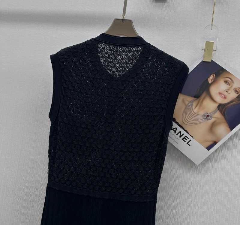 Cut-rate Unclassified Brand Dress