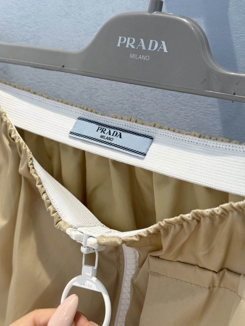 Indistinguishable Unclassified Brand Dress