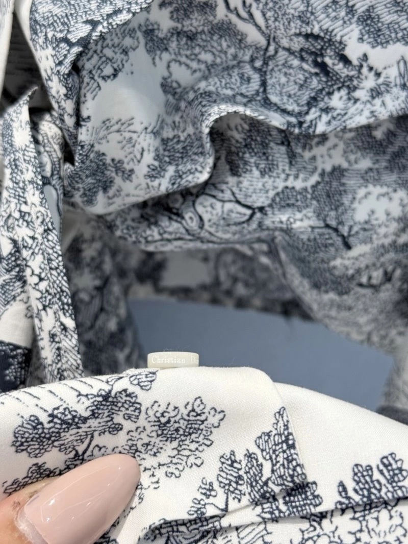 High accuracy Unclassified Brand Dress