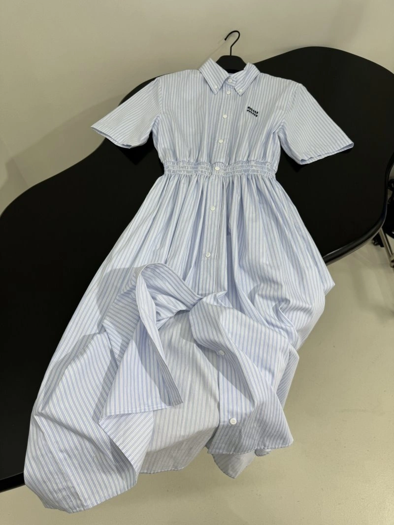 Legit Unclassified Brand Dress