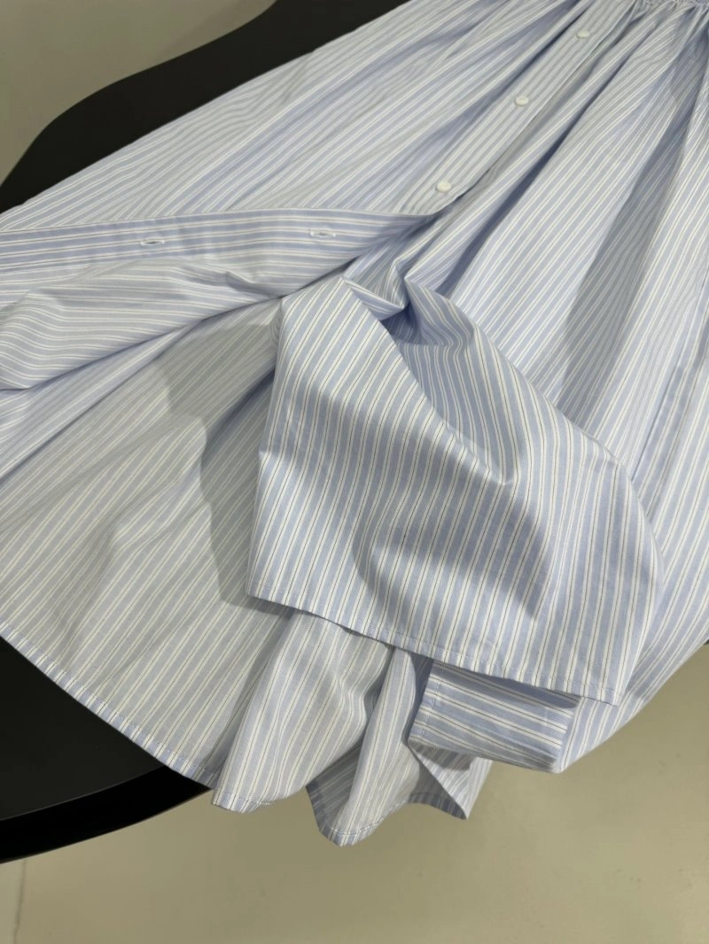 Legit Unclassified Brand Dress