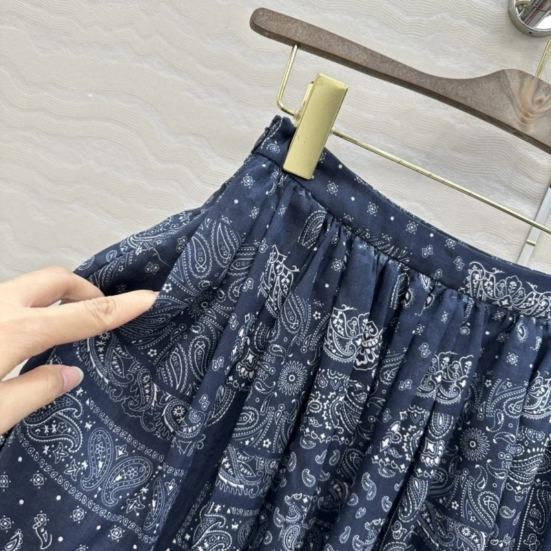 Genuine Unclassified Brand Dress
