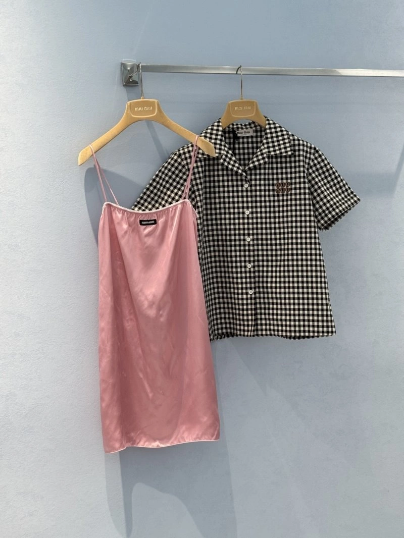 Bargain Unclassified Brand Dress