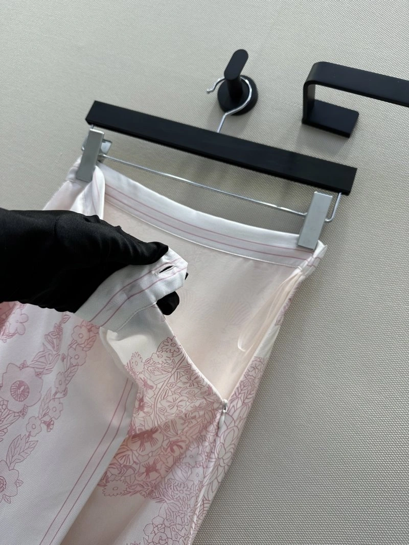 Cut-rate Unclassified Brand Dress