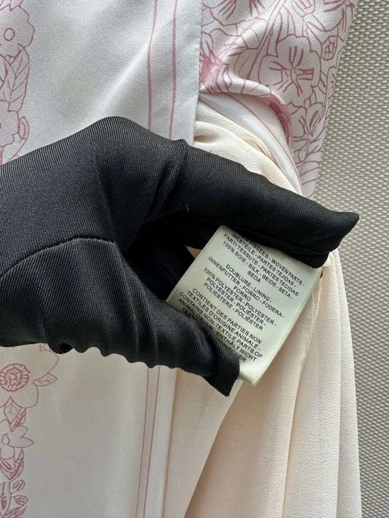 Cut-rate Unclassified Brand Dress