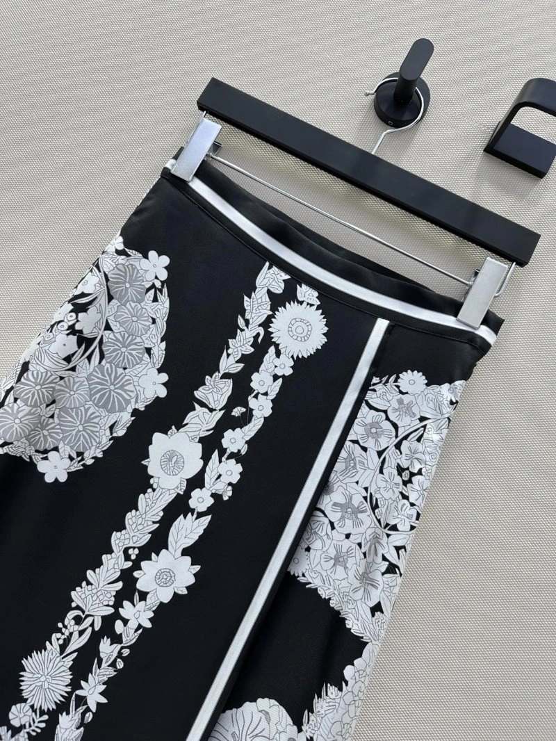 Authentic Unclassified Brand Dress