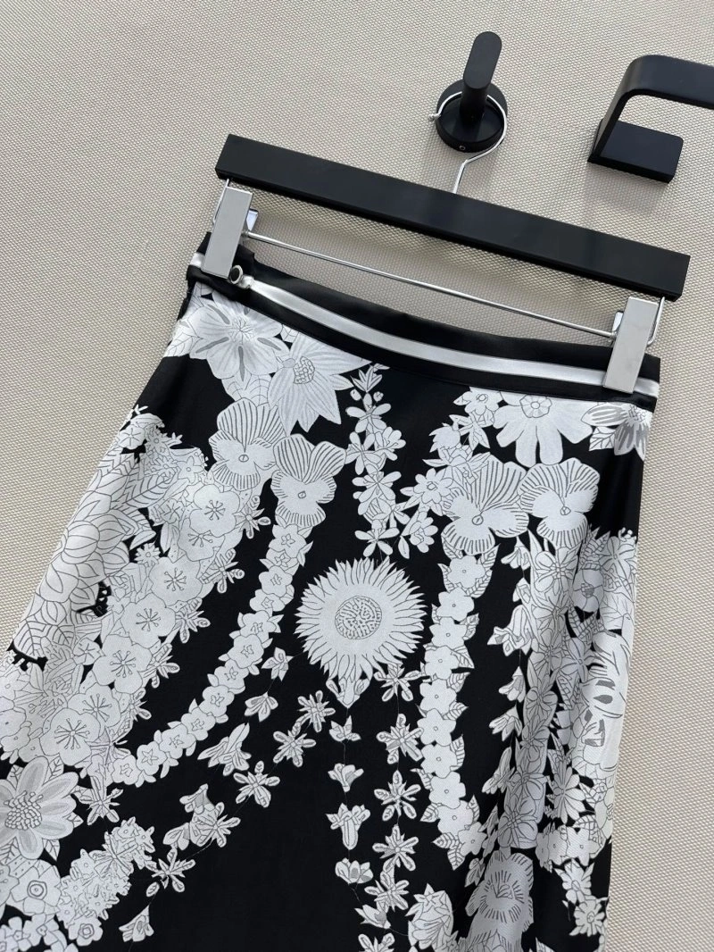Authentic Unclassified Brand Dress