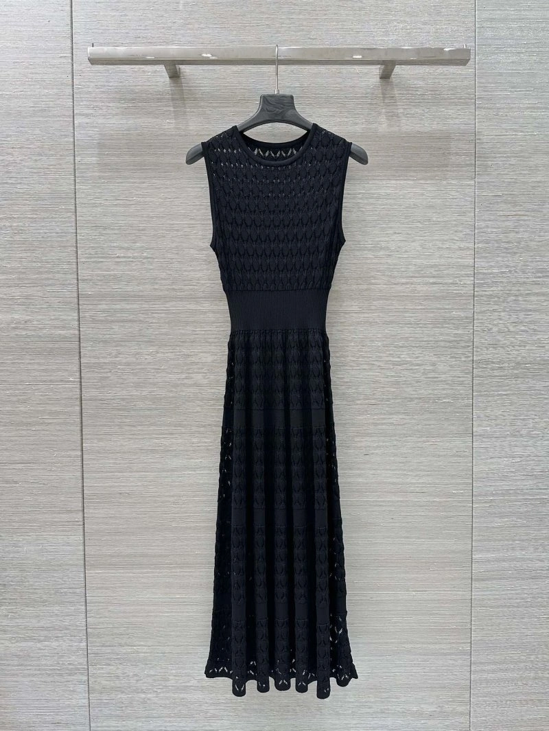 Low-cost Unclassified Brand Dress