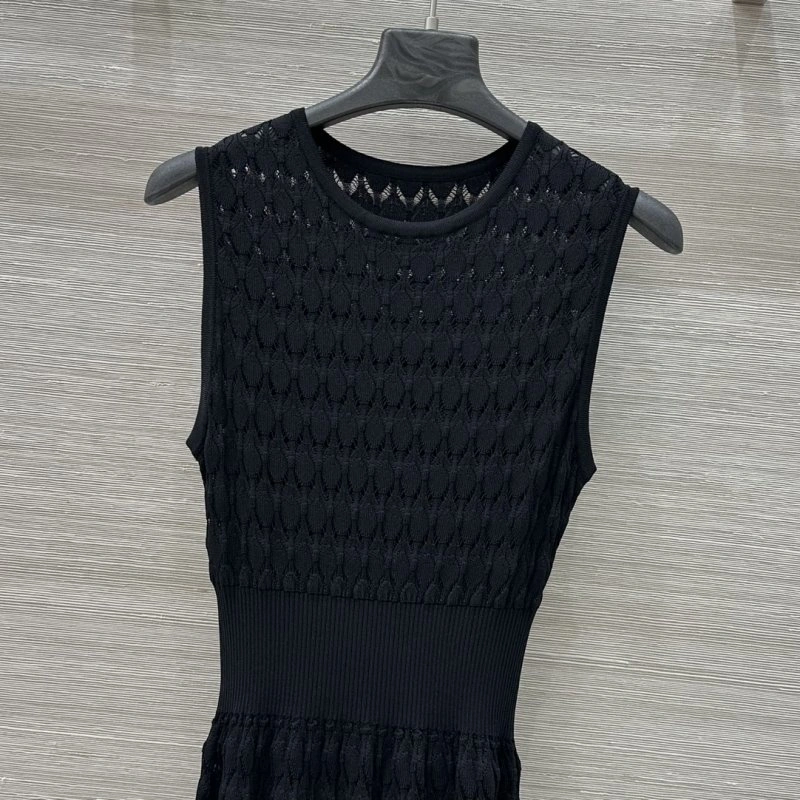 Low-cost Unclassified Brand Dress