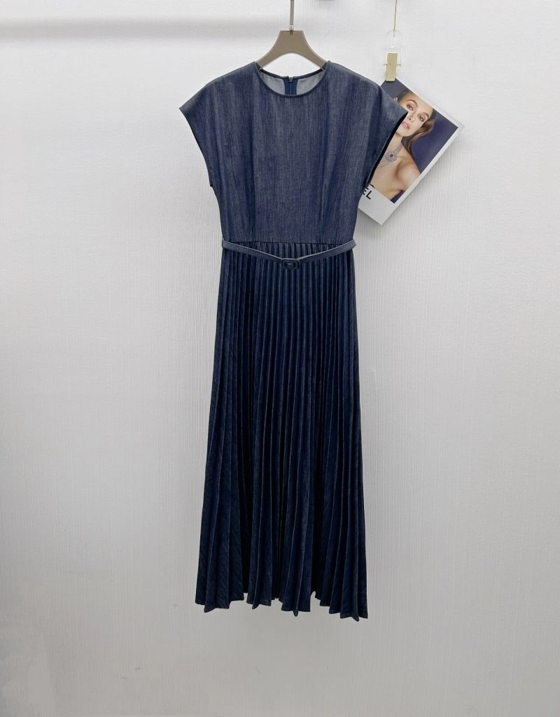 Unclassified Brand Dress