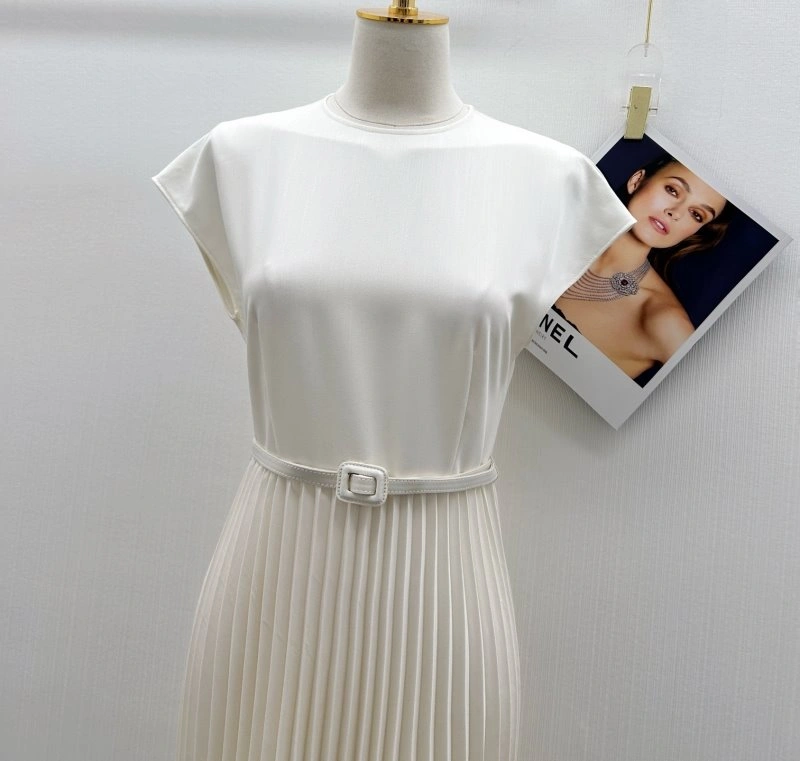 Inexpensive Unclassified Brand Dress