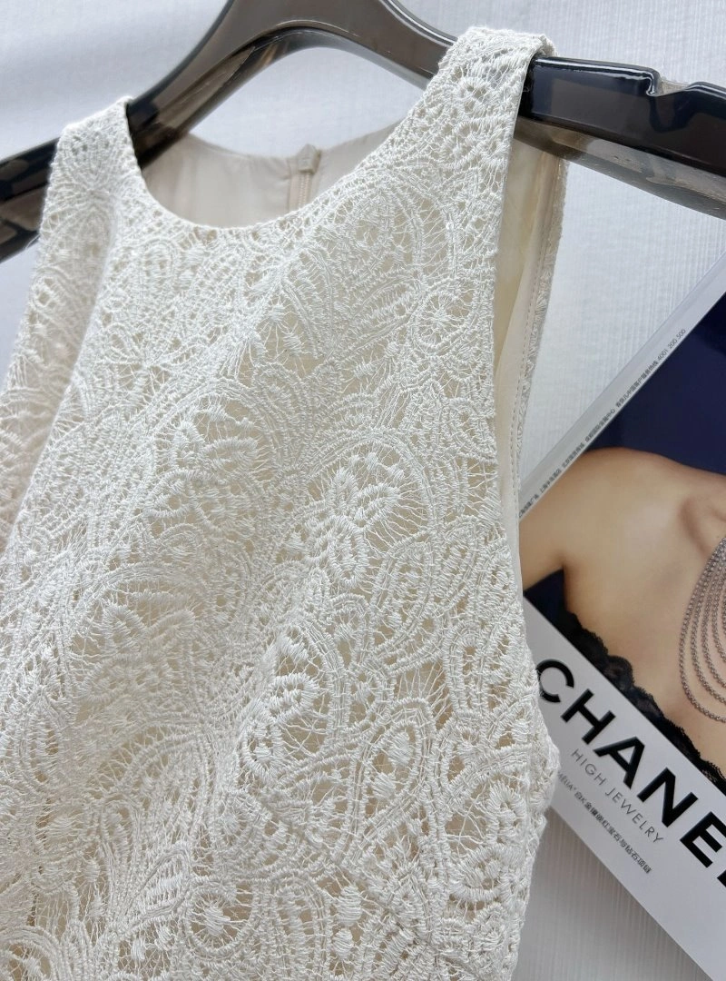 Value-priced Unclassified Brand Dress