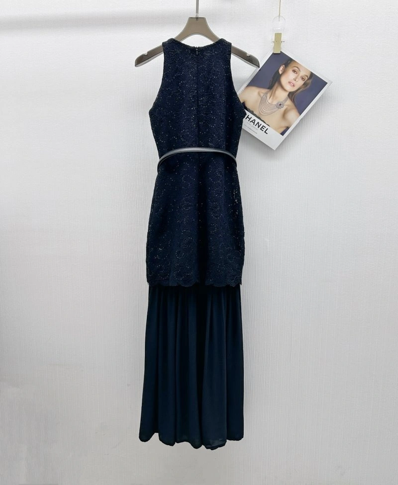 Accurate model Unclassified Brand Dress