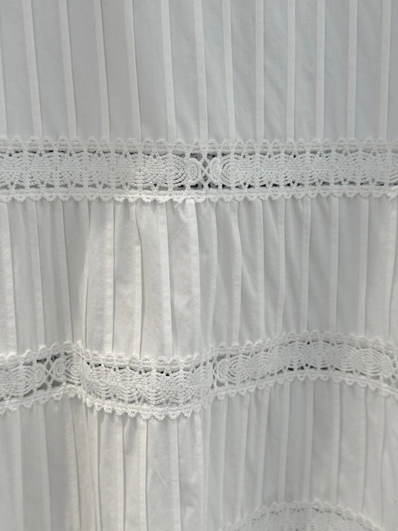 Accurate model Unclassified Brand Dress