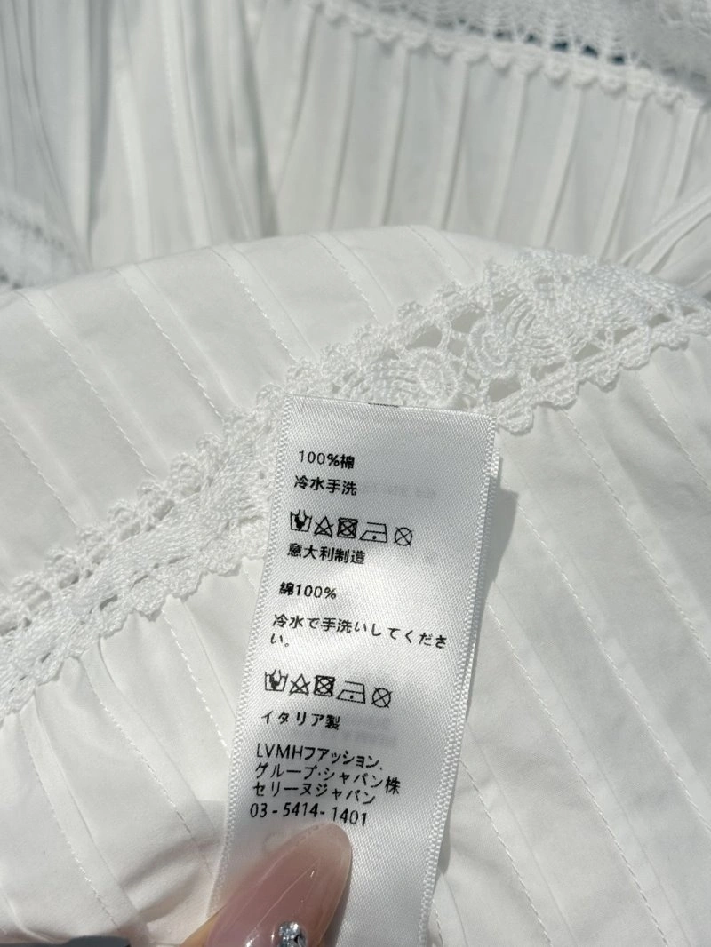 Accurate model Unclassified Brand Dress
