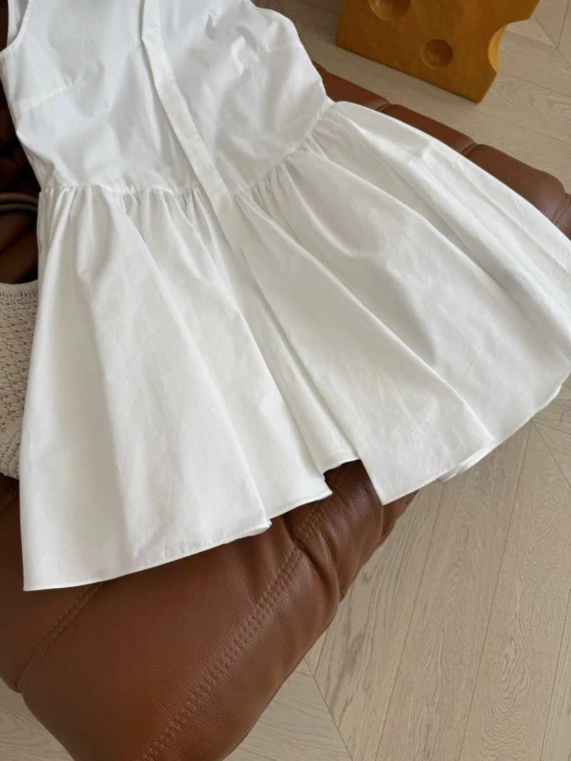 Brand-authenticated Unclassified Brand Dress
