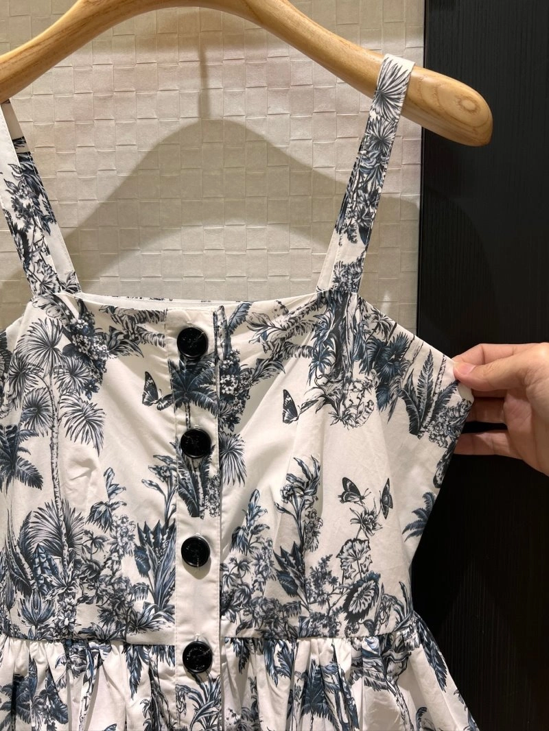 Exact replica Unclassified Brand Dress